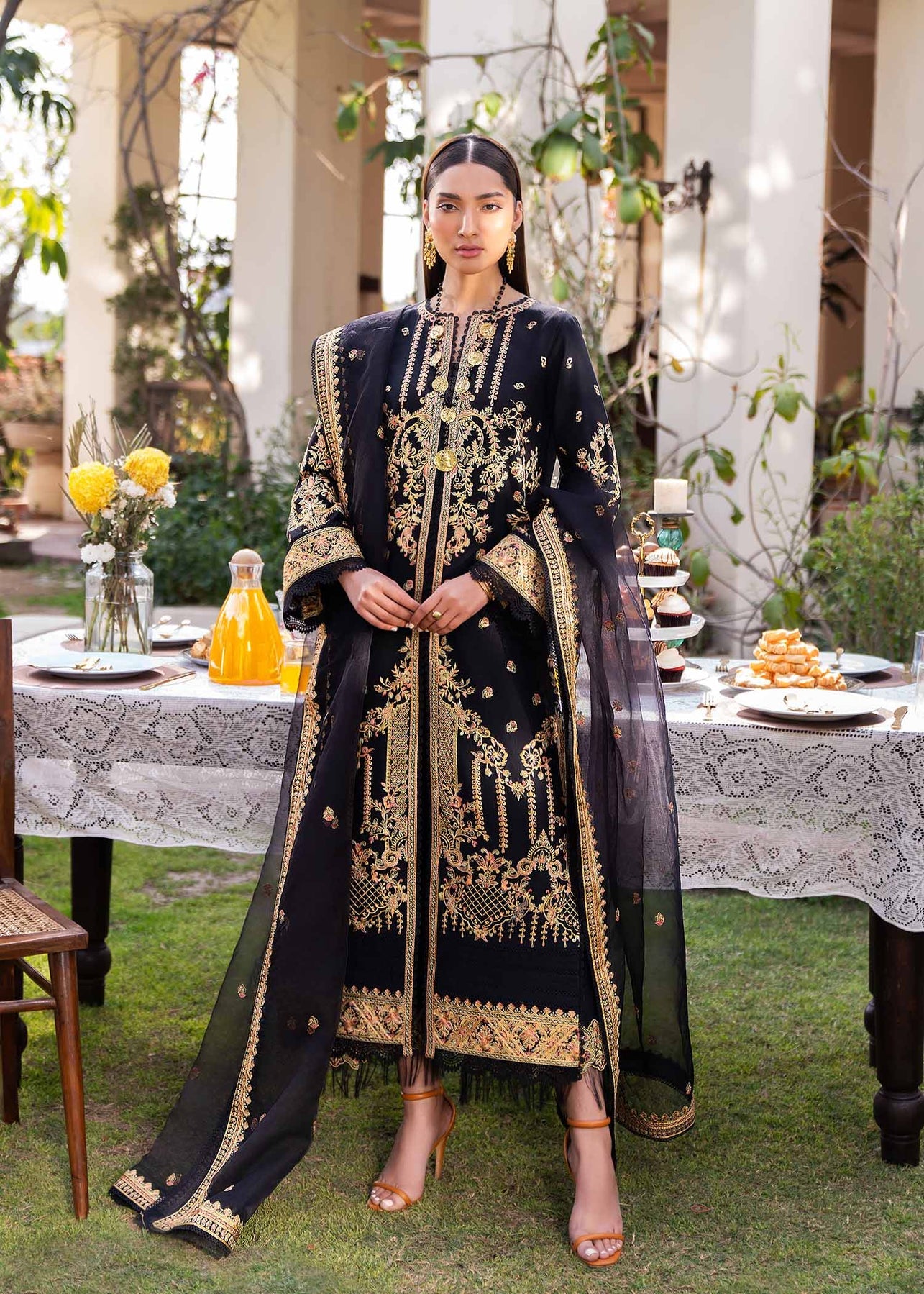 Black Pakistani Party Dress in Salwar Kameez Style – Nameera by Farooq