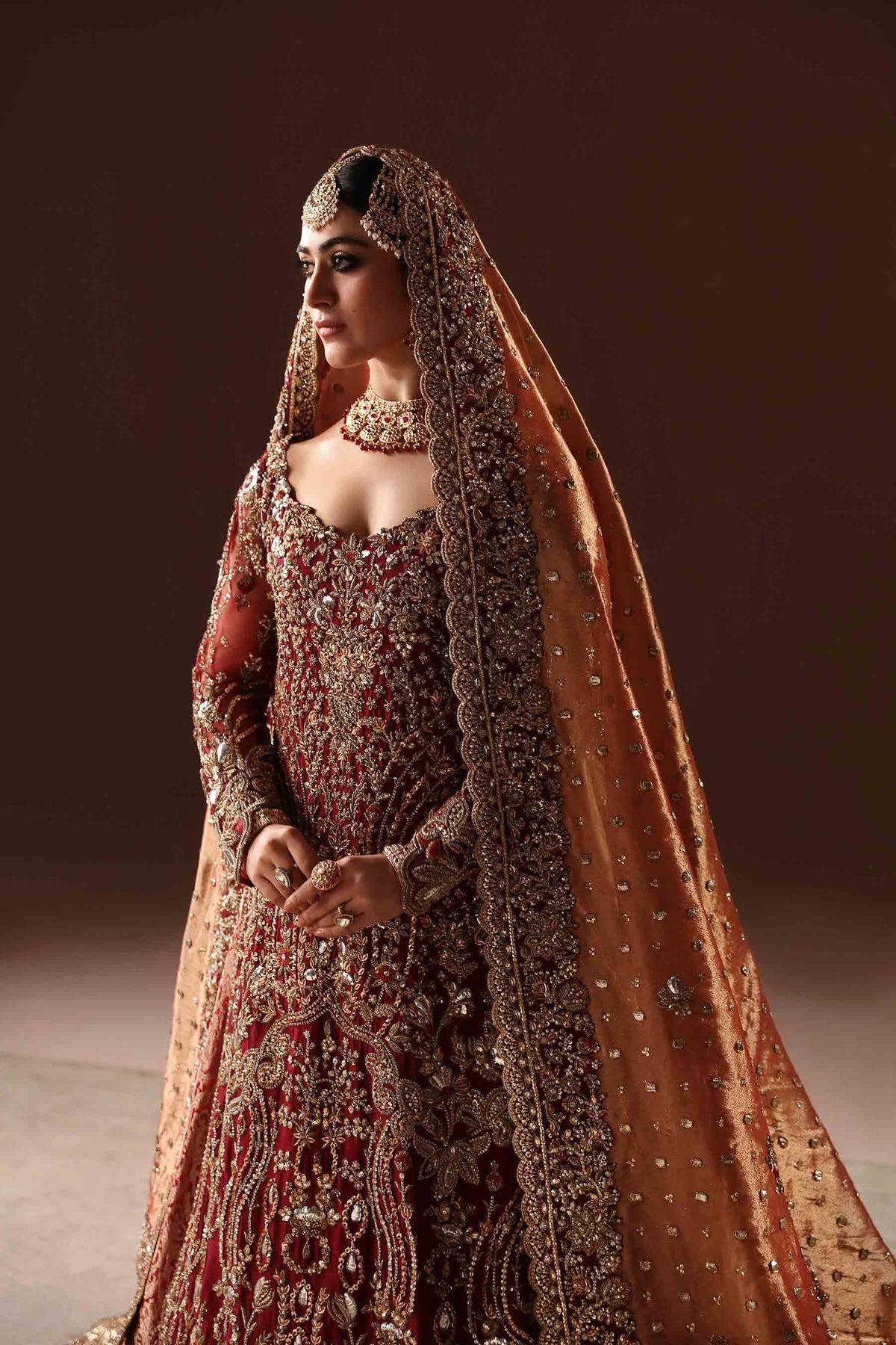 Classic Embroidered Scarlet Pakistani Bridal Dress in Farshi Lehenga S ...