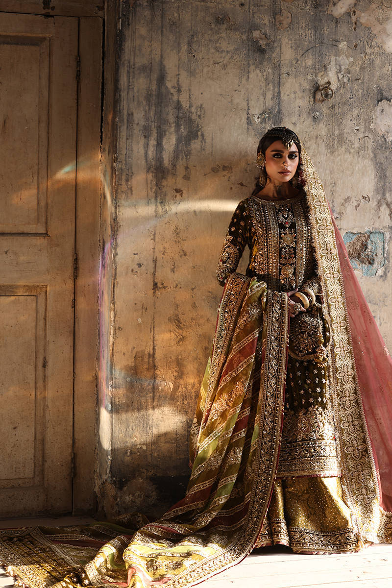 Pakistani Mehndi Dress in Sharara Kameez Dupatta Style – Nameera by Farooq