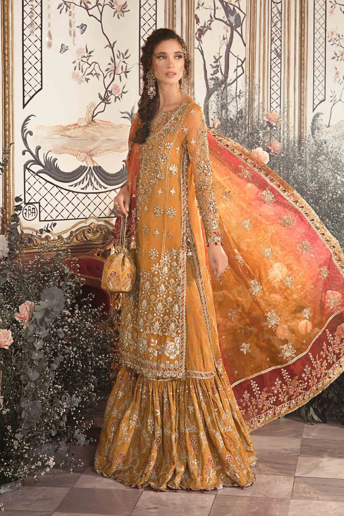 Mehndi Dress in Pakistani Bridal Gharara Kameez Style – Nameera by Farooq
