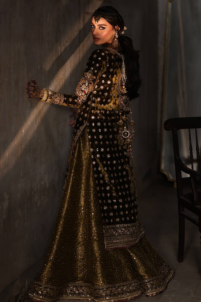 Pakistani Mehndi Dress in Sharara Kameez Dupatta Style – Nameera by Farooq