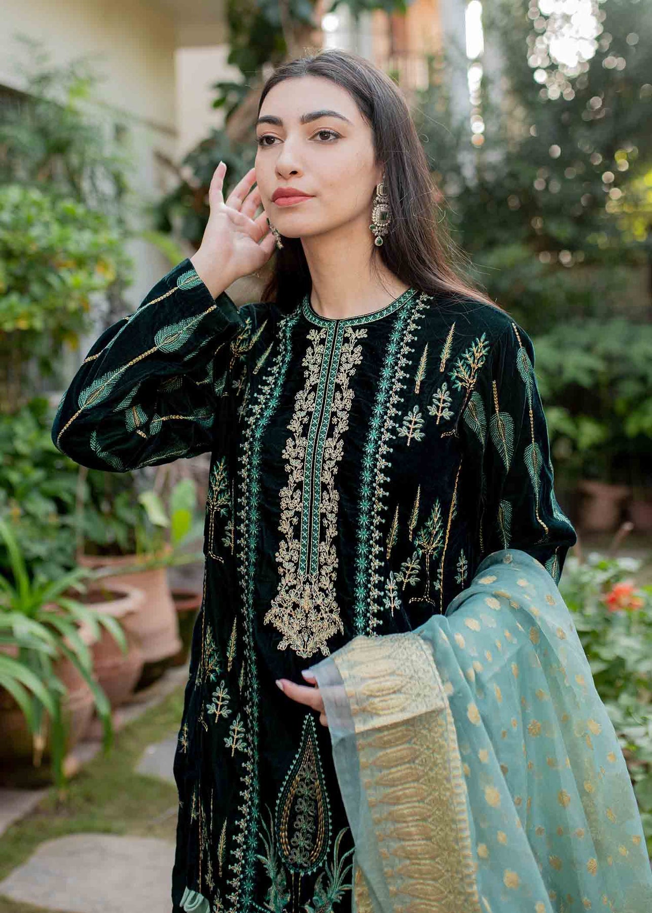 Pakistani Fancy Dress for Girls in Micro Velvet Online 2021 – Nameera ...