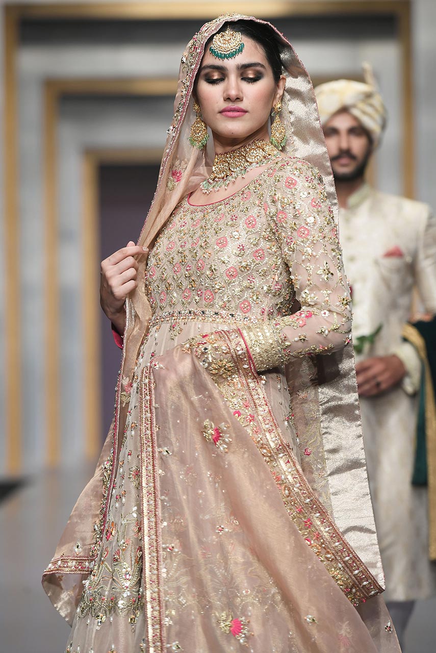 Buy Pakistani Bridal Dress in Pink Color for Wedding – Nameera by Farooq