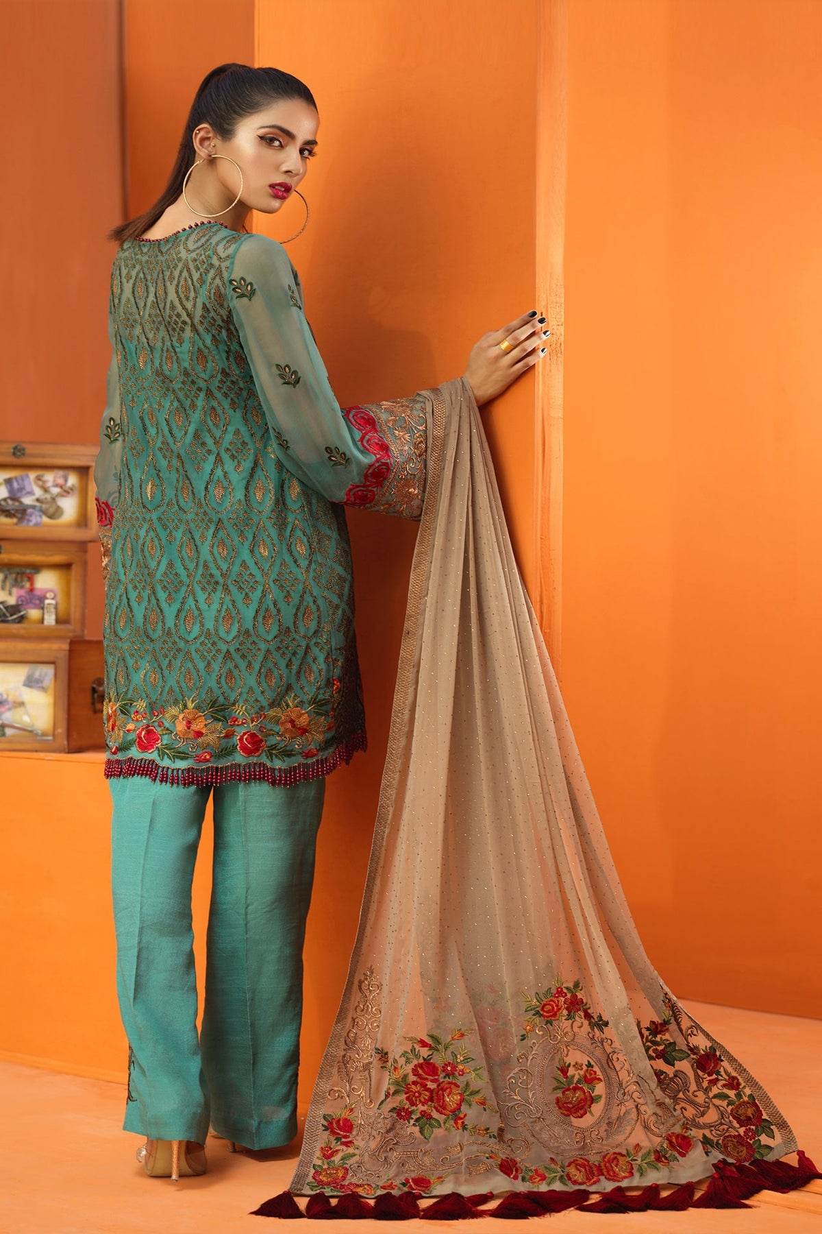 Get yourself this Pakistani formal dress 2019 in USA – Nameera by Farooq